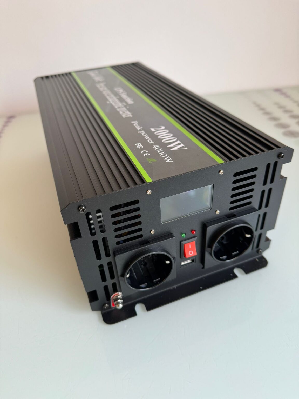 Invertor Sinus Pur 2000W/4000W Cu Telecomanda, Solid Volt